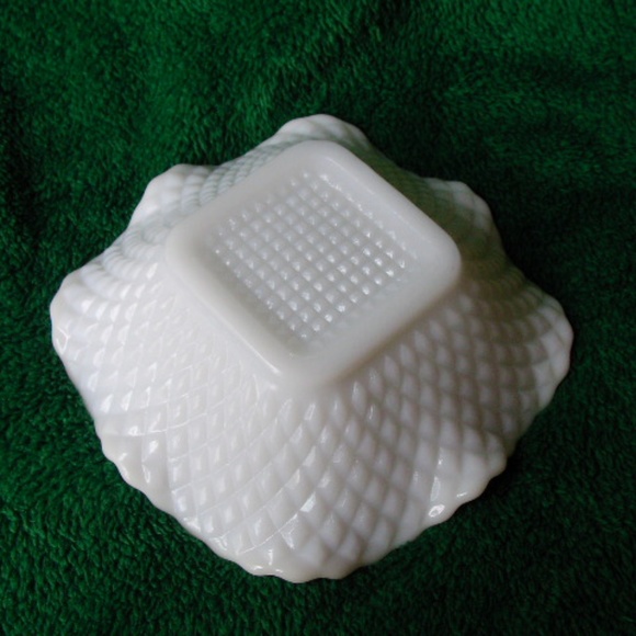 Vintage | Dining | Vintage Diamond Pattern White Milk Glass Dish | Poshmark